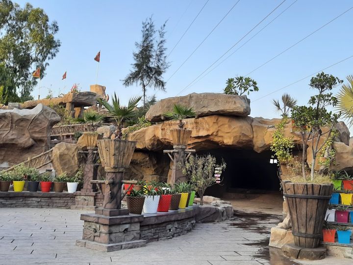 Maa Trikuta Mandir Kota: Ticket Price, Timing & Best Photos - IndiaTour360