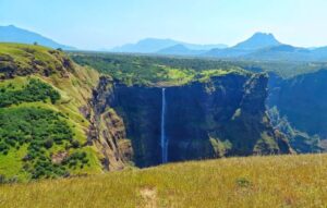 Kalu Waterfall- The Beauty Of God's Valley (Travel Guide) - IndiaTour360